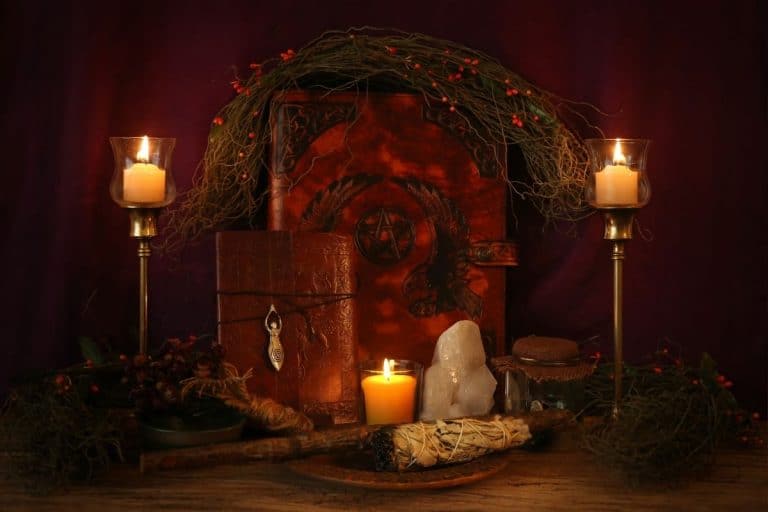 How to alter Witch, Wiccan, or Pagan Altar? - Personal Sacred Space ...